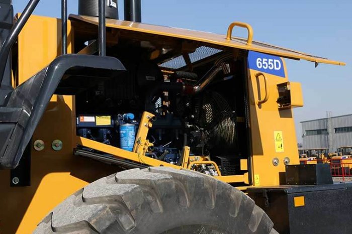 SEM Wheel Loader 655D - Al Bahar SEM - Caterpillar CAT